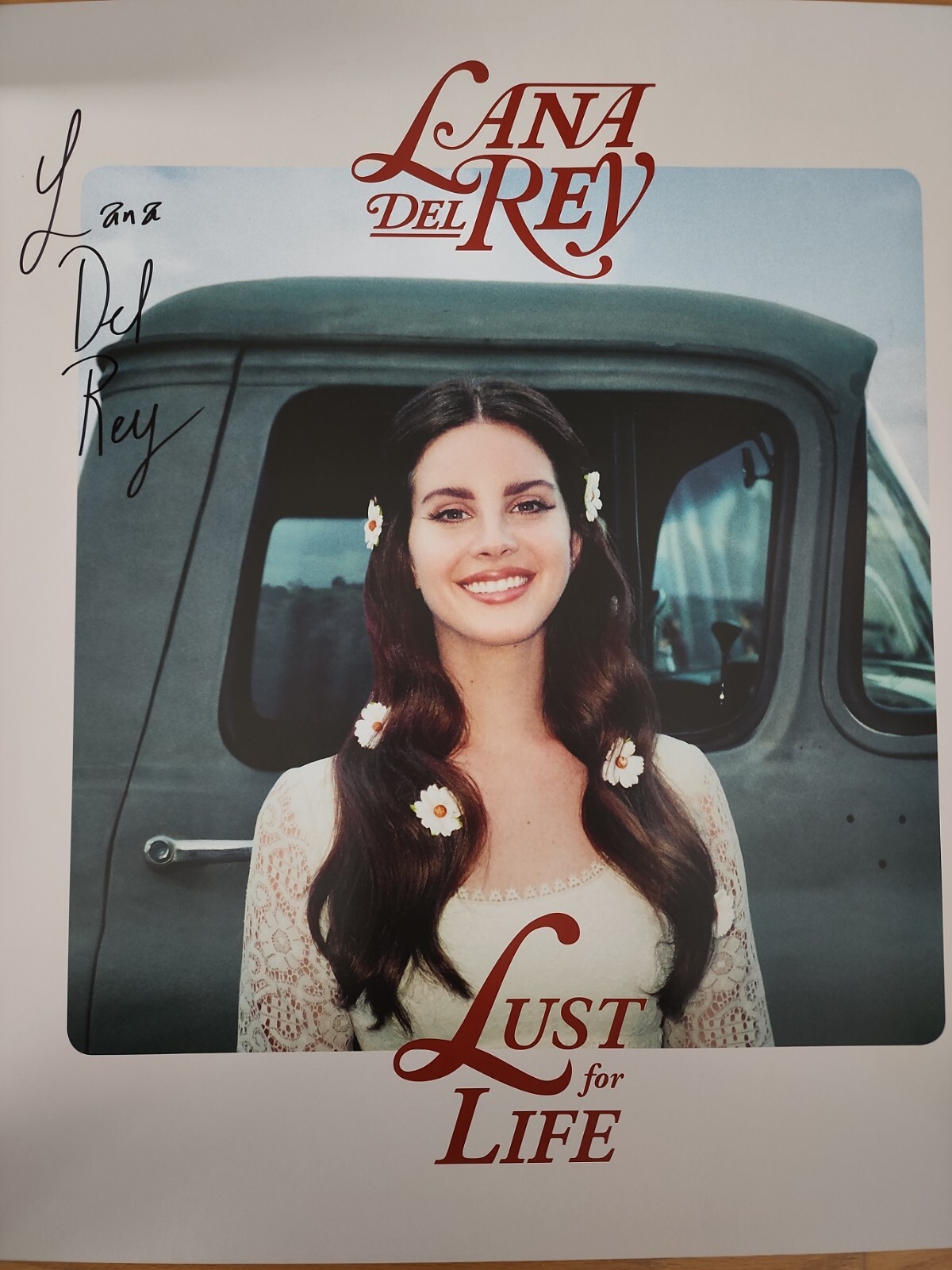 Lana Del Rey Signature