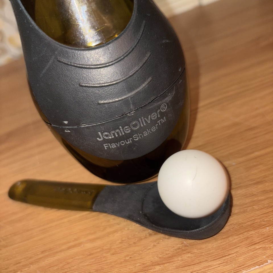 Jamie Oliver Flavour Shaker & Crusher. Black Ergonomic Grip Spoon ...