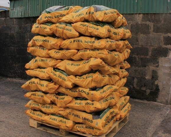 HOTMAX Heat Logs. 100% wood high density briquettes. 20kg sealed bags ...