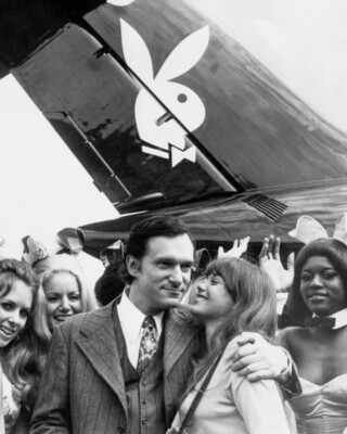 8x10 B&W photo of Playboy Playmate Barbie Benton, Hugh Hefner & Playboy ...