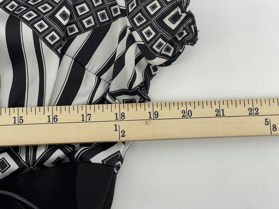 Voir Voir Knee Length Sheath Dress Size 12 Short Cap Sleeve Collard V ...