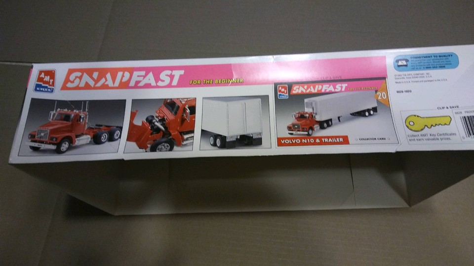 AMT ERTL G 1/32 Volvo N10 Truck and Reefer Trailer Kit made in 1994 ...