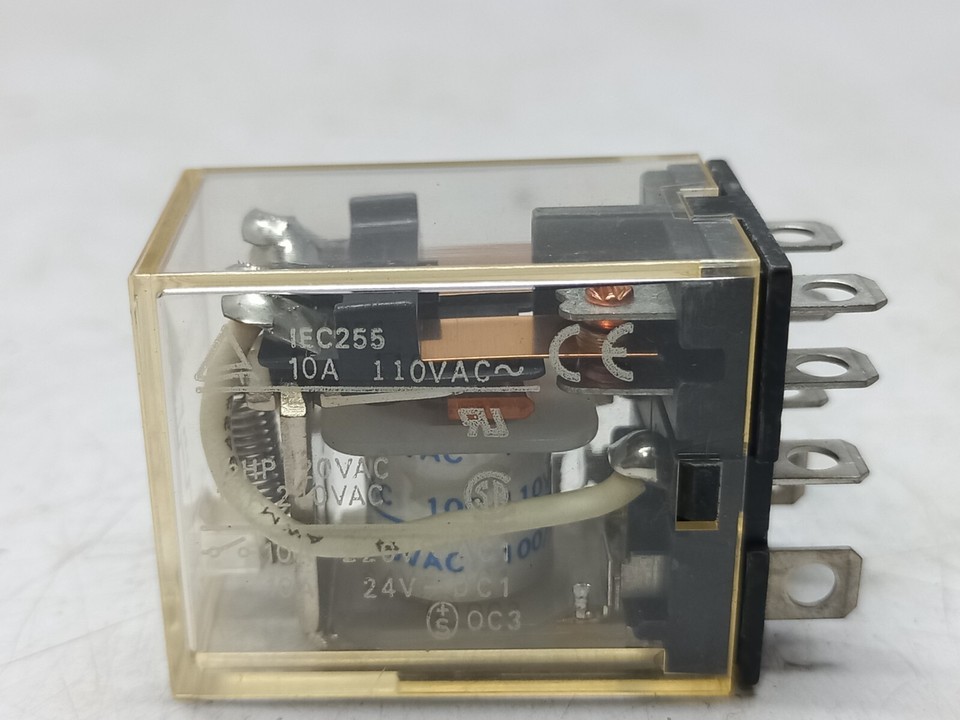 Omron Ly2 Relay 100/110VAC 10A IEC255 220V AC1 24V DC1 0587YU | eBay