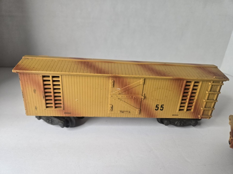 FOR PARTS ONLY Broken American Flyer 24565 Flat Car 24055 Gold Belt ...