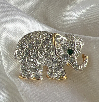 STUNNING VINTAGE ESTATE SIGNED CAROLEE Rhinestone Elephant .75” Pin ...