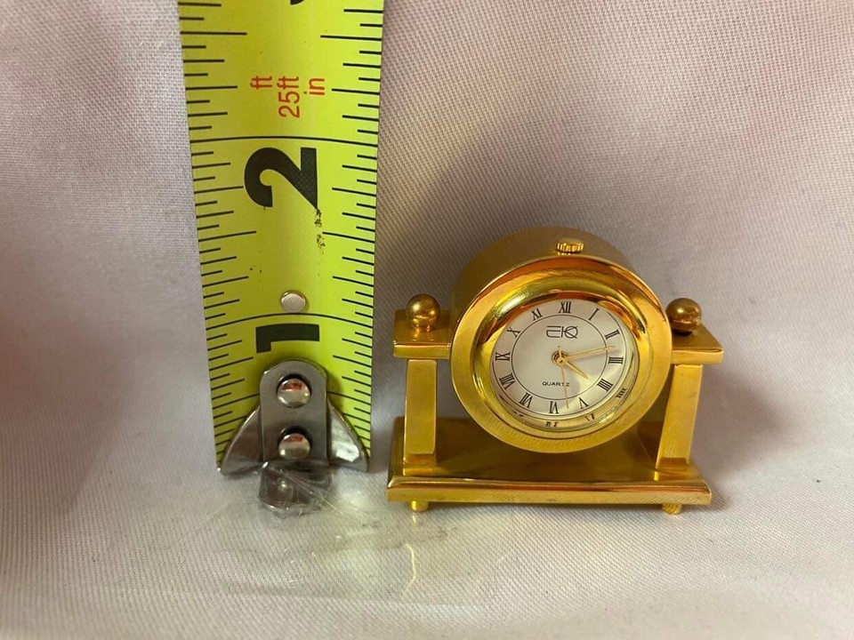 Vintage Miniature Circa Quartz Gold Design Desk Clock Untested ...