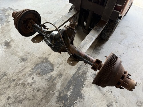 1973-1986 Chevy GMC C30 Dually Rear Axle Assembly 4:10 Gear Ratio | eBay