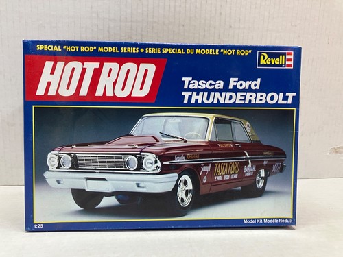 REVELL 1/25 SCALE TASCA FORD THUNDERBOLT MODEL KIT | eBay