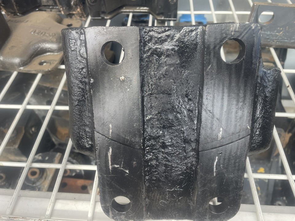 Kenworth W900A Steel Rear Engine Motor Mount K159-398 | eBay