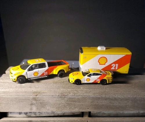 GREENLIGHT HITCH TOW SERIES 3 Shell Racing 2021 FORD F-350 Mustang Mach ...