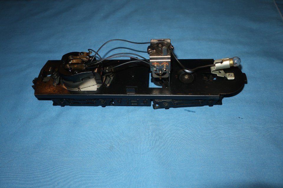 Lionel #200 Series Alco Chassis/Frame w/Motor/E-unit. Runs well | eBay