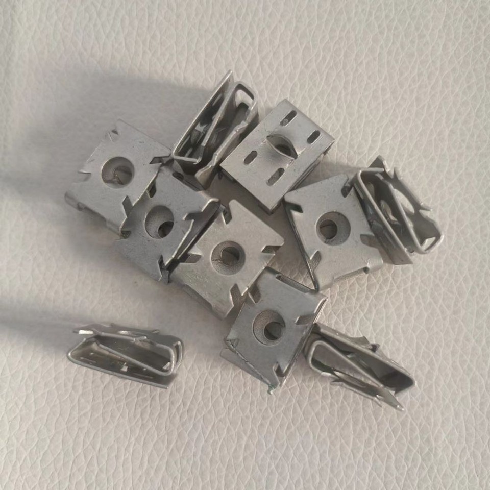 Fender and Bumper U-Clip Nut N90959101, N-909-591-01 For VW & Audi | eBay