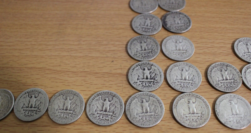 Lot of 35 x 25 Cents Silver Coins in Various Grades of Circulation ...