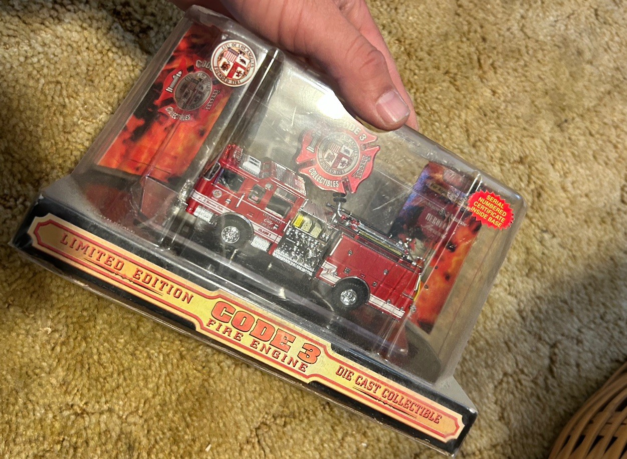 Code 3 FDIC 2000 Show Special Ferrara Inferno Pumper Squad 1 ...