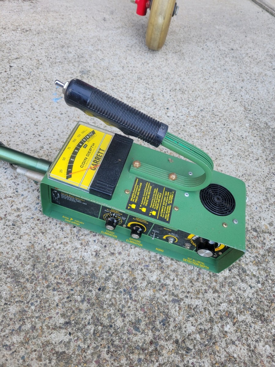 Garrett Master Hunter Metal Detector