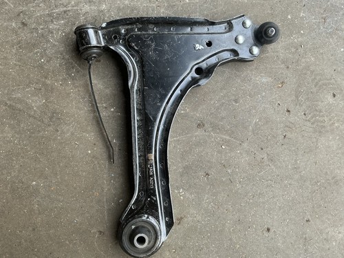 FRONT right LOWER Control Arm FITS OPEL VAUXHALL ASTRA F VECTRA A ...