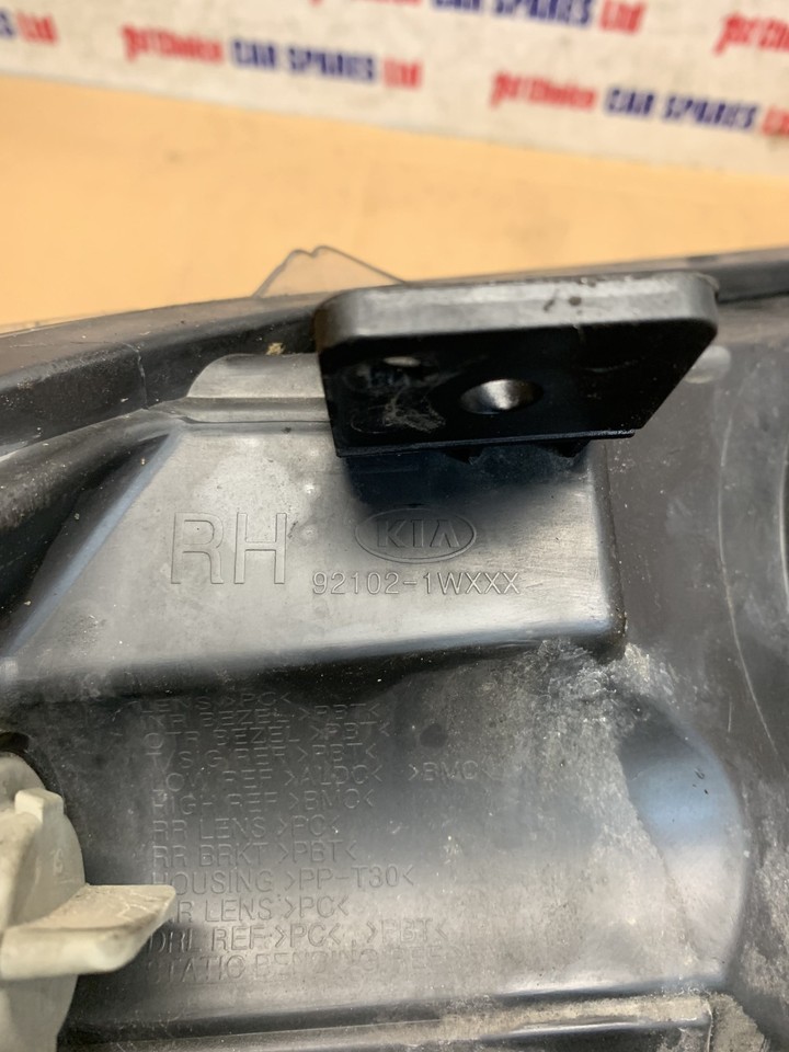 KIA RIO MK3 UB 2011 DRIVER SIDE HALOGEN HEAD LIGHT LAMP | eBay UK