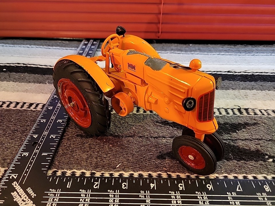 Minneapolis Moline R 1/16 diecast farm tractor replica by Clearwater ...