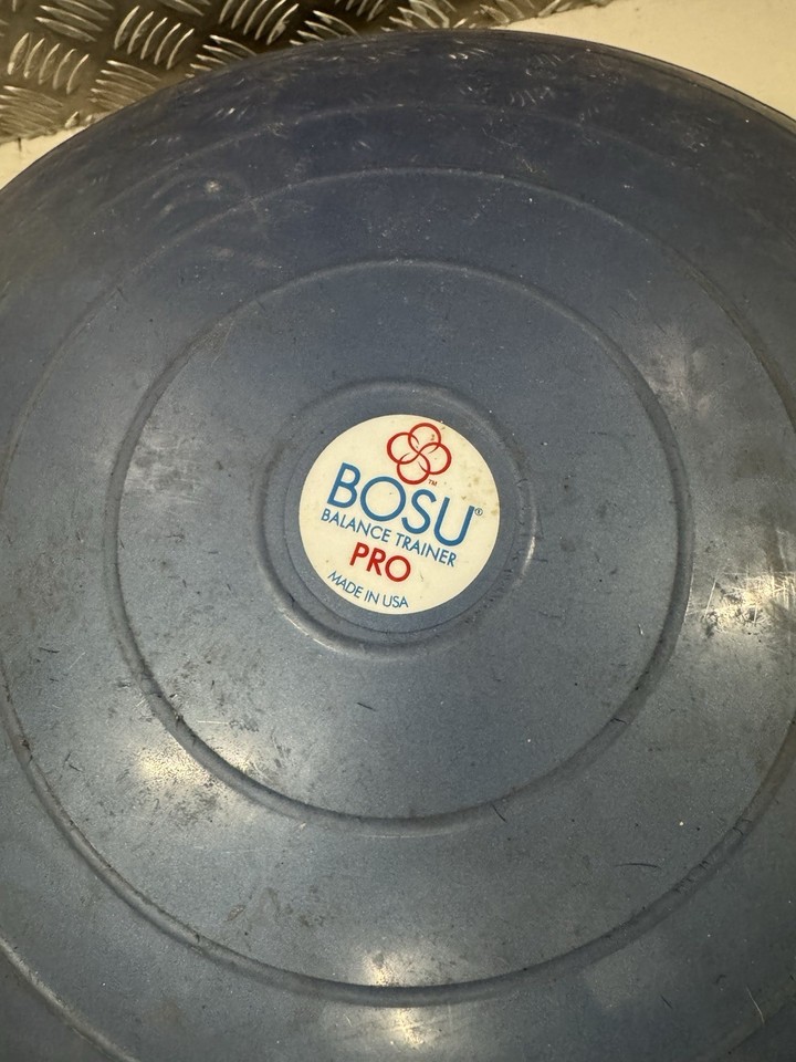 Balance Trainer, Bosu Pro 26 inch, Gym Strength Trainer Ball Equipment ...