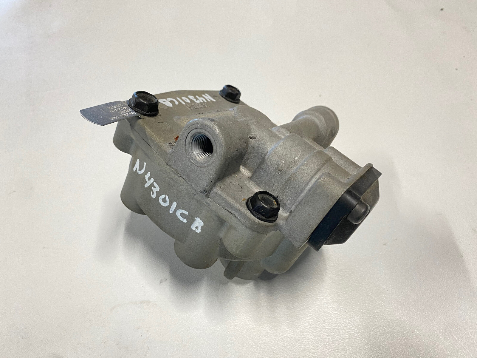 Haldex 4 Port Trailer Emergency Air Brake Relay Valve - N4301CB | eBay