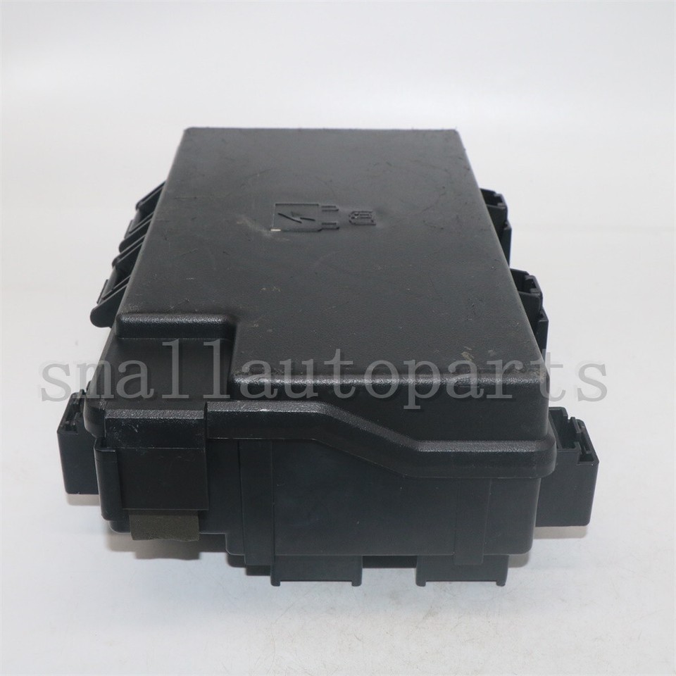 OEM Intelligent Power Distribution Center Fuse Box 68199793AF for 2013 ...