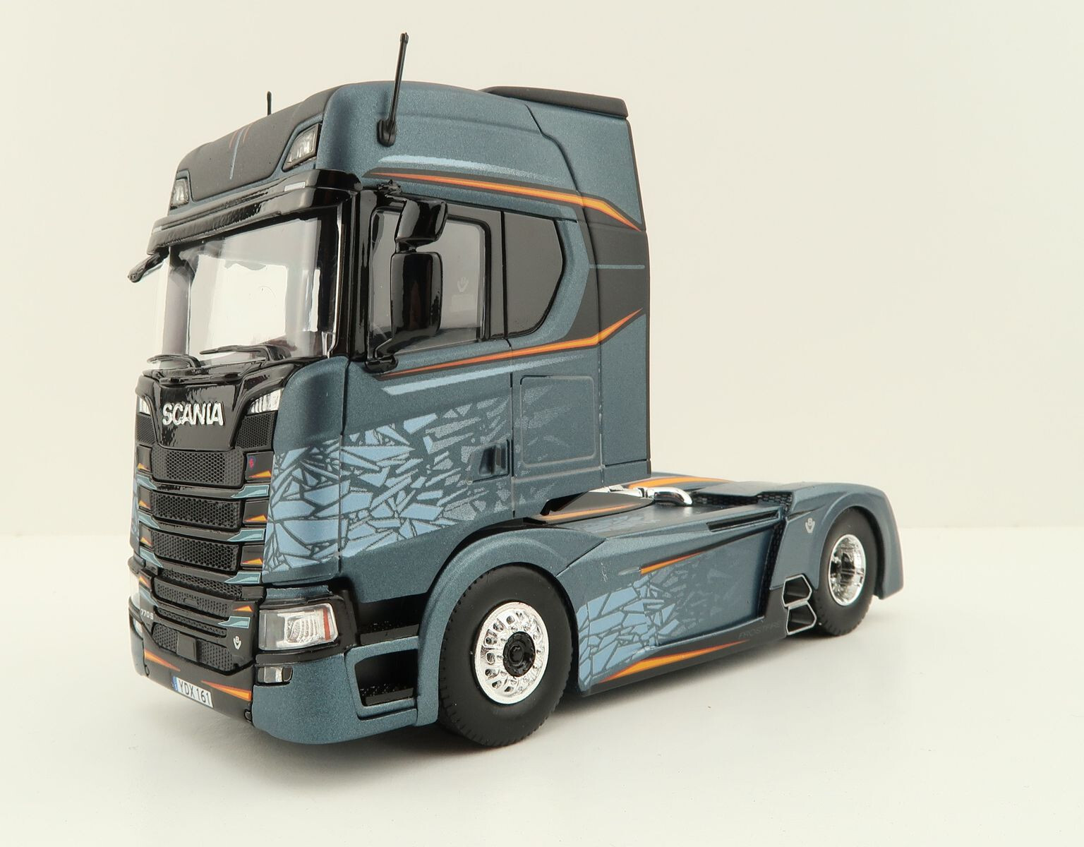 Tekno 80732 Scania NG 770S-V8 Highline 4x2 Truck - Frostfire - Svempa 1 ...