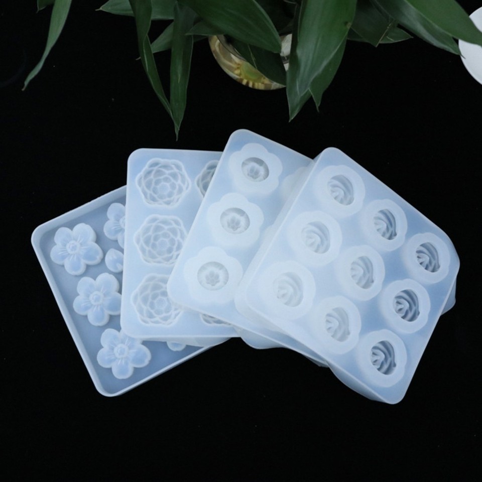 9 Slots DIY Plum Blossom Pendant Mold Silicone Mold for Home (White ...