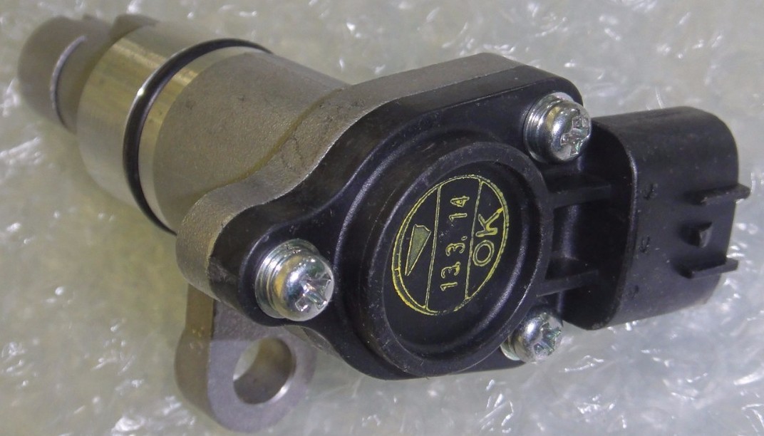 NEW GENUINE/ OEM 83181-35040 SPEEDOMETER SENSOR for TOYOTA HILUX PREVIA ...