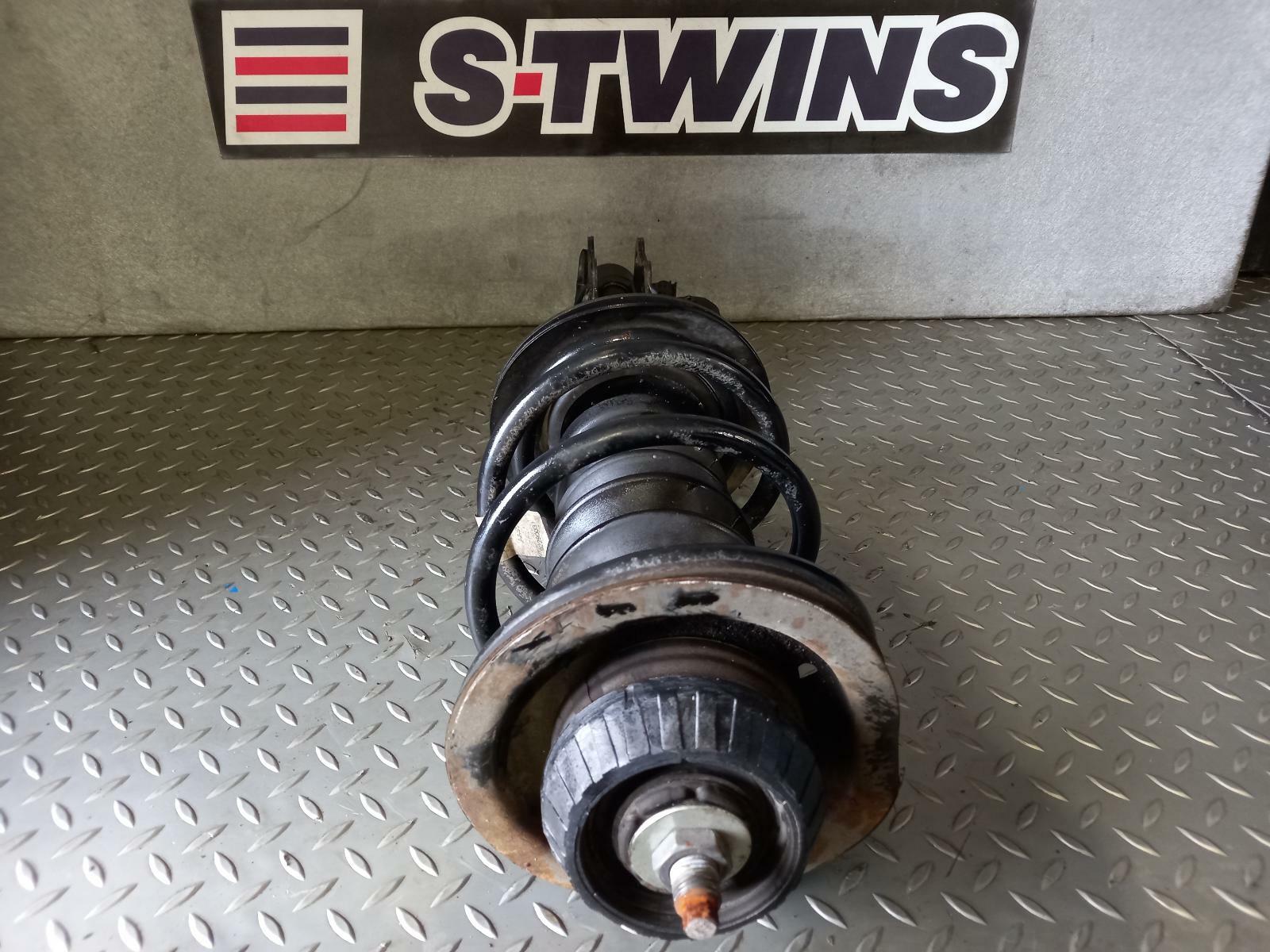 HOLDEN COMMODORE RIGHT FRONT STRUT VF, SS/SV6/SS-V, 05/13-12/17 13 14 ...