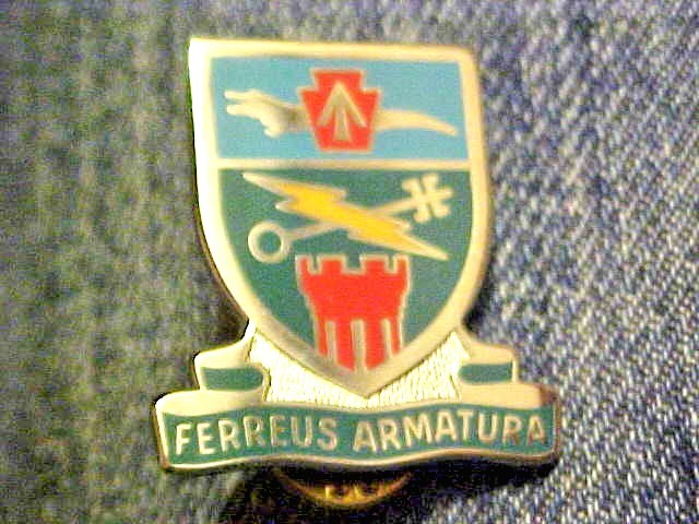 MILITARY 21st Brigade 25th INF STB Unit Crest DI Pin Medal Badge ...