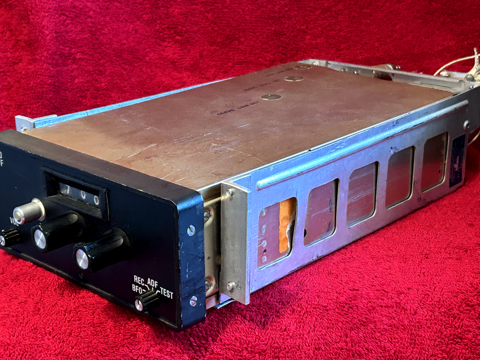 CESSNA 300 ADF RECEIVER R-546E P/N 41240-0101 ARC WITH TRAY AND ...
