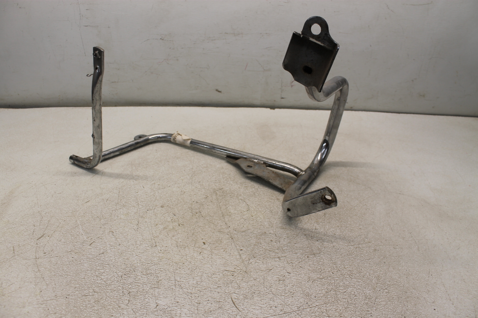 85 HONDA GOLDWING 1200 GL1200 LEFT SADDLEBAG SUB FRAME STAY MOUNTS 84350-MG9-77 | eBay Australia