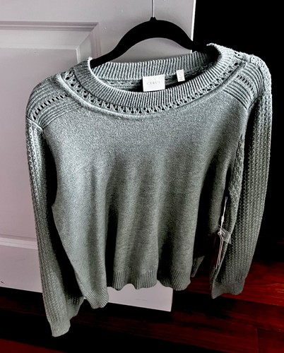 NWT CYRUS Sweater Knit Top Green Women’s Women Size L EUCALYPT Classic ...