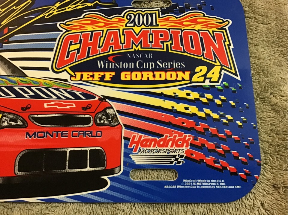 2001 JEFF GORDON #24 DuPont Car 2001 CHAMPION Plastic WinCraft License ...