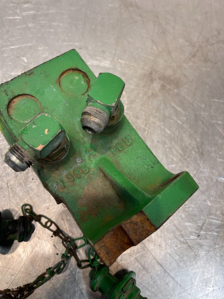 John Deere Tractor SCV Hydraulic Coupler Valve R34396R | eBay