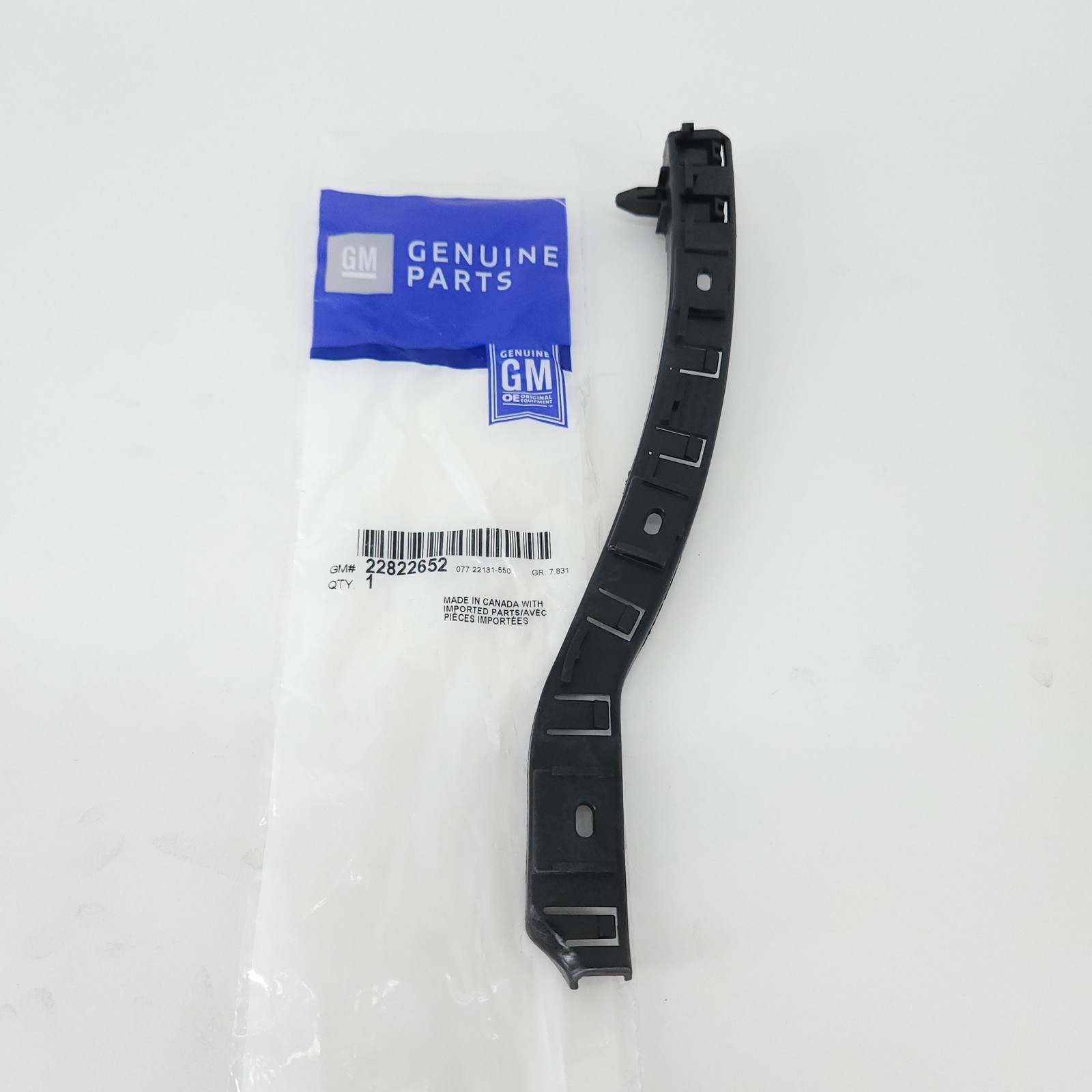 Genuine OEM GM GMC 22822652 Passenger RH Rear Bumper Side Bracket 10-17 ...