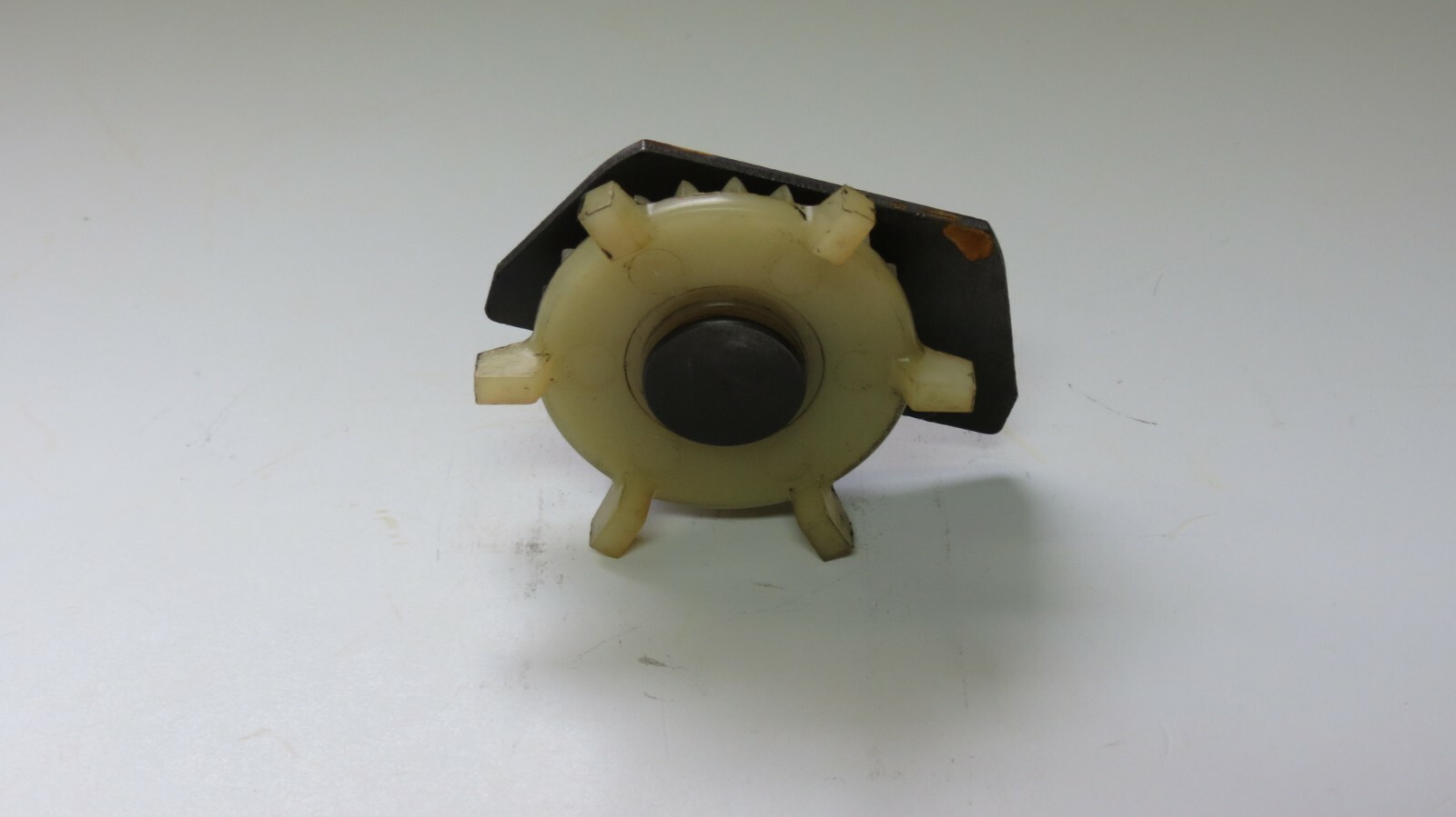 Briggs And Stratton 3.5 HP Vertical Oil Pump Slinger Splasher | eBay