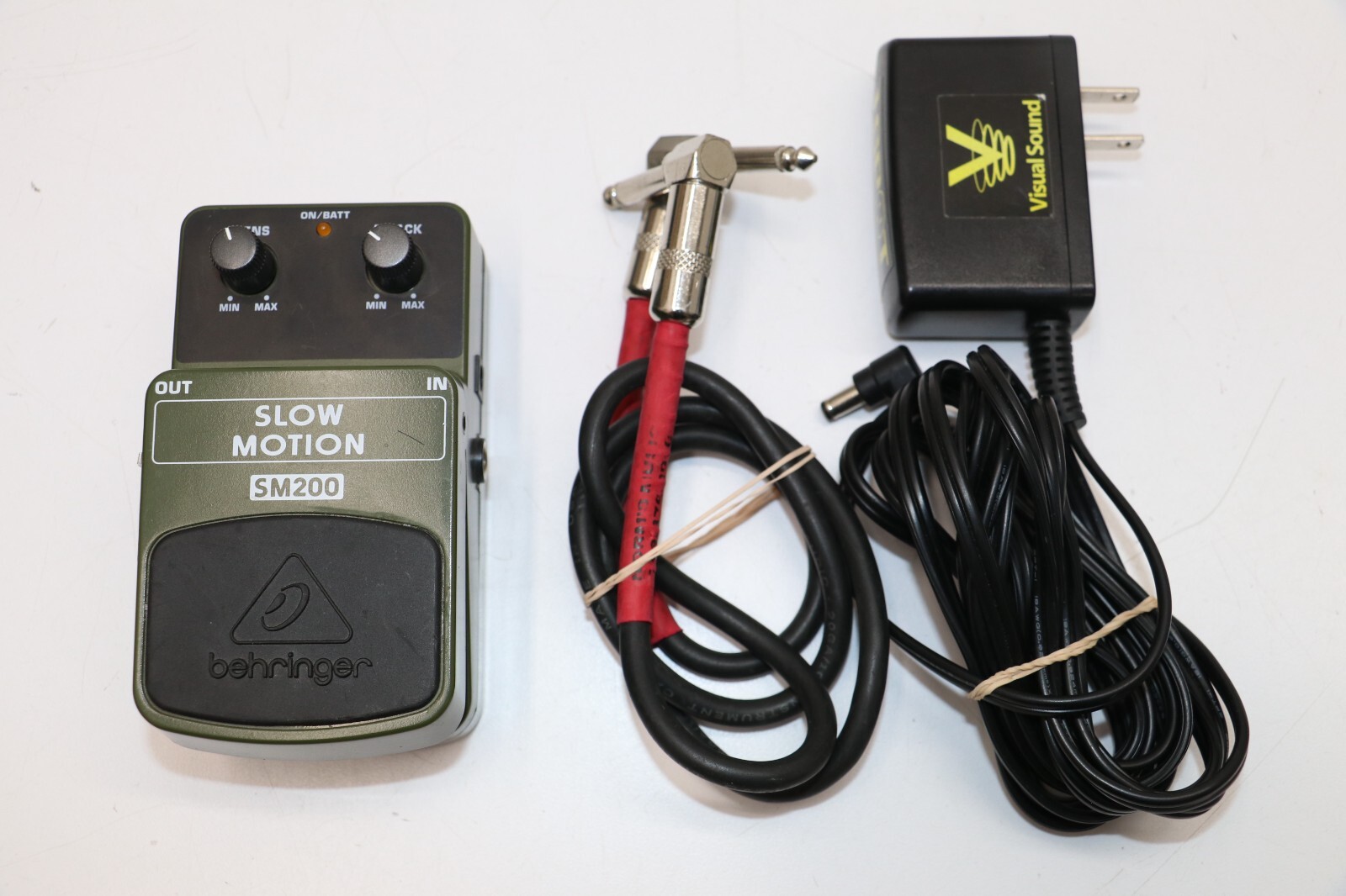 Behringer SM200 Slow Motion Pedal Boss Slow Gear Clone SG1 | eBay