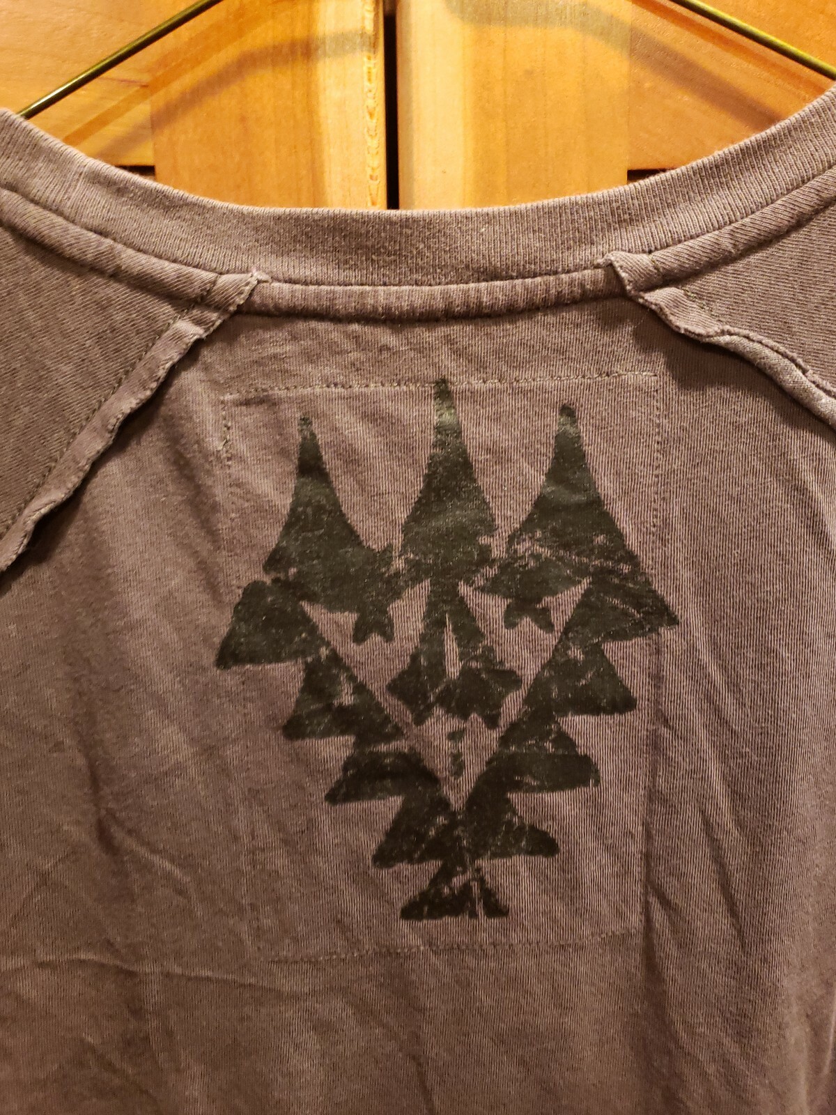 GUESS Distressed Tattoo Angel Wings Alt Punk Rock Tan… - Gem