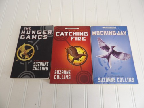 Hunger Games Suzanne Collins 3 Paperback Set Books 2 & 3 LARGE PRINT | eBay