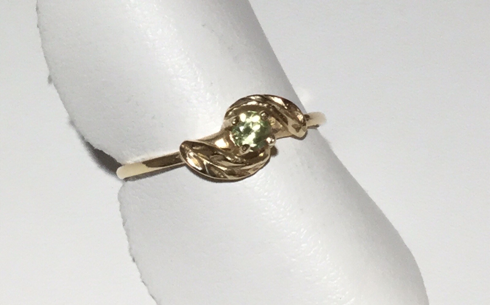14 kt Yellow Gold Child/Kids Ring with Peridot | eBay