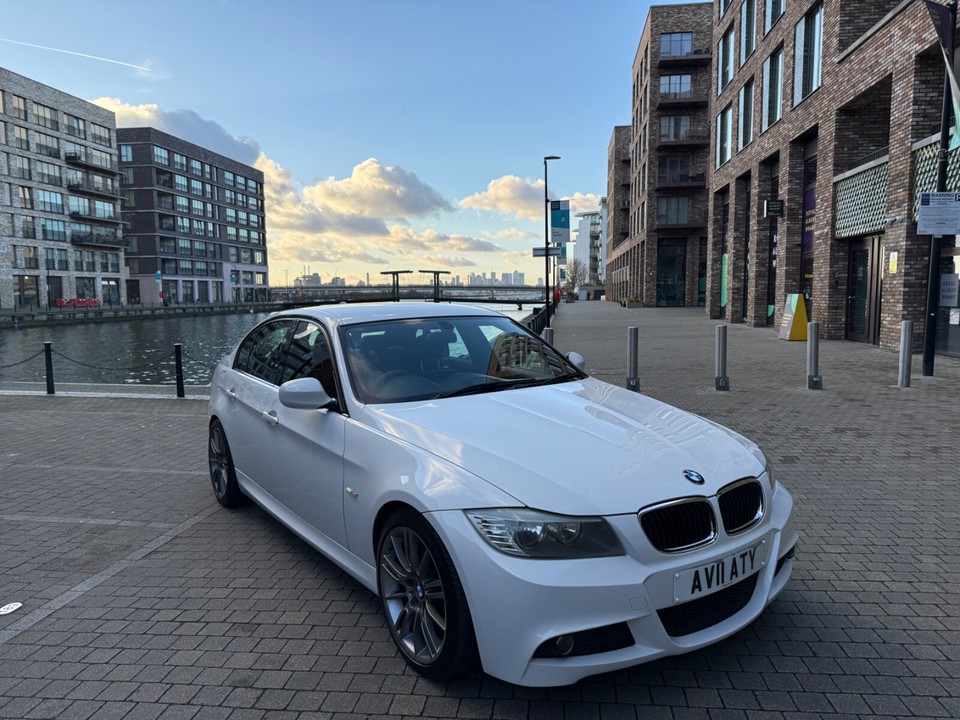 BMW 3 Series E90 320i Sports Plus Edition ULEZ FREE Showroom Condition ...