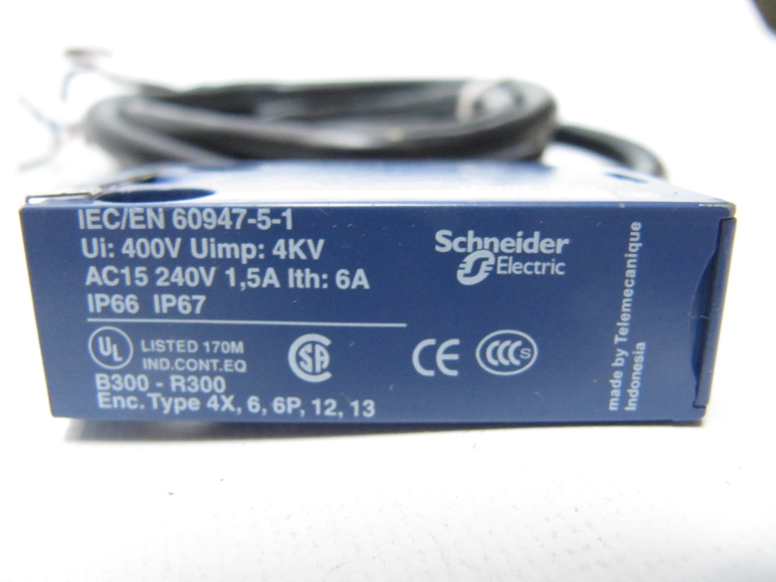 (NEW) Telemecanique Limit Switch Body ZCMD21L2 | eBay