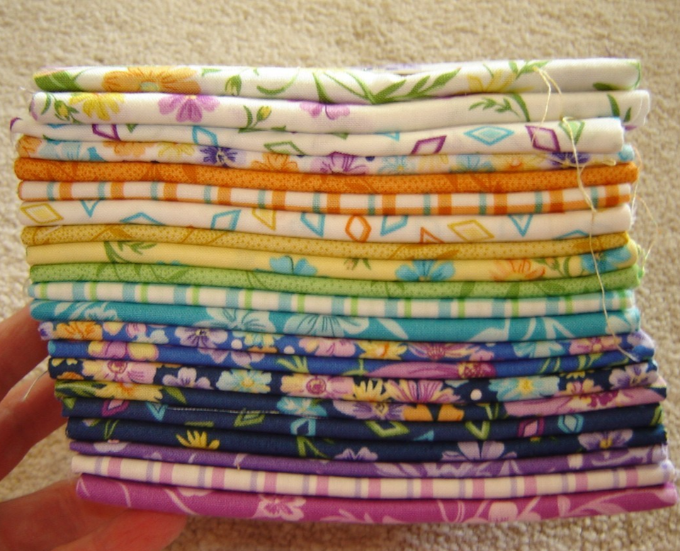 fat quarter bundle of 21 joann fabrics WILD FLOWERS debbie beaves | eBay