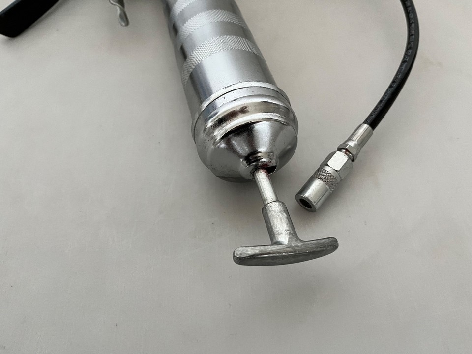 Holt Industries Heavy Duty Professional Pistol Grip Manual Grease Gun ...