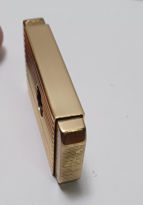 Crown Pipe-Master Gold Tone Unfired Squeezer Pocket Lighter JGBx26 | eBay