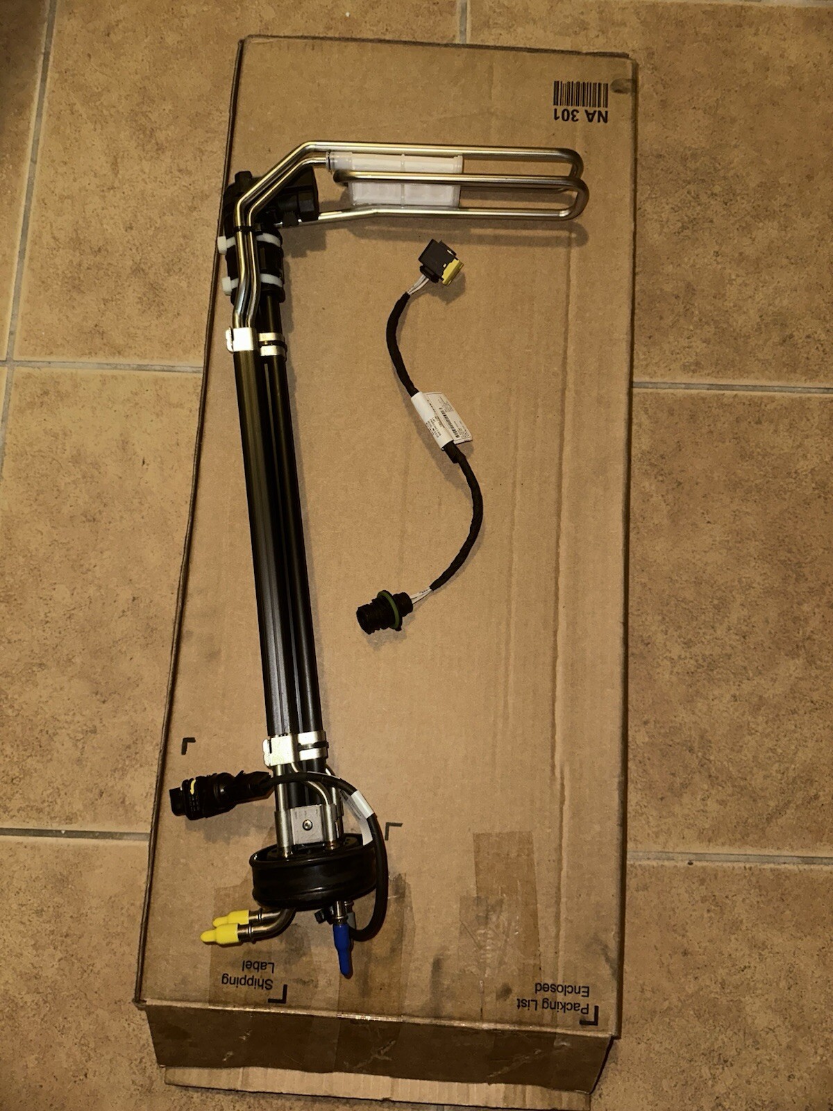 Volvo Trcuk D13 Diesel Exhaust Fluid Level Sensor 23539939 OEM for sale ...