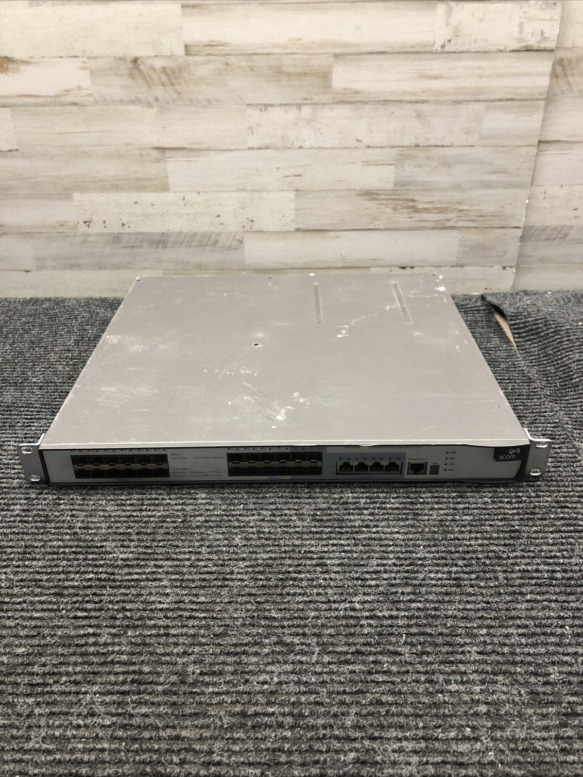 Used 3COM SuperStack 4 5500G-EI 24-Port Gigabit Managed Switch 3CR17254 ...