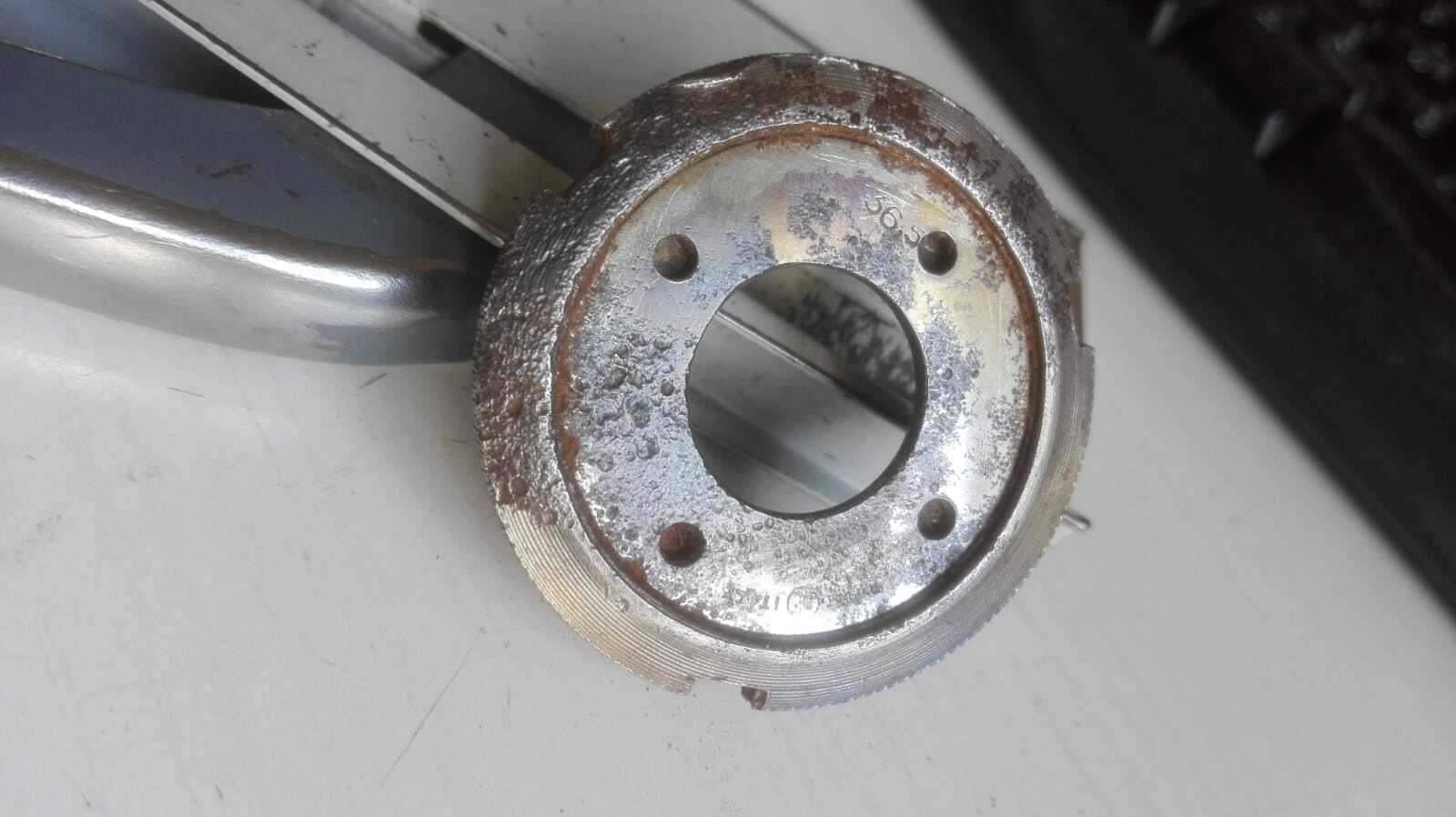 OLD BOTTOM BRACKET STEEL ADJUSTABLE CUP 36.5 DIAMETER VINTAGE | eBay