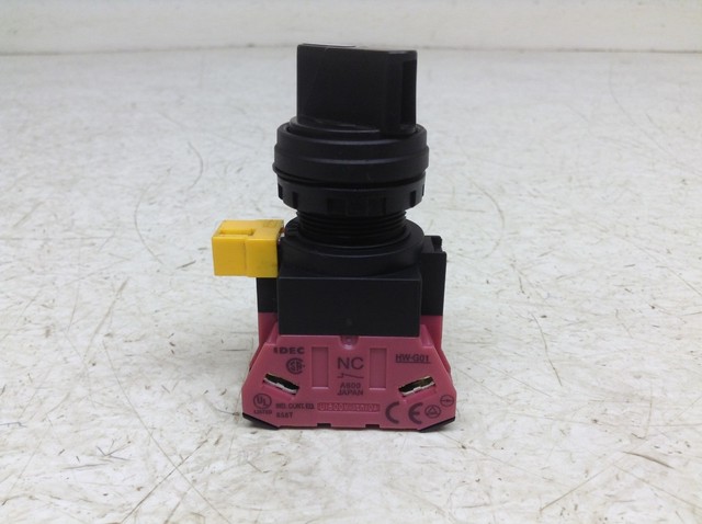 IDEC Hw-cb01 2 Position Maintained Selector Switch HWCB01 Hw-g01 for ...